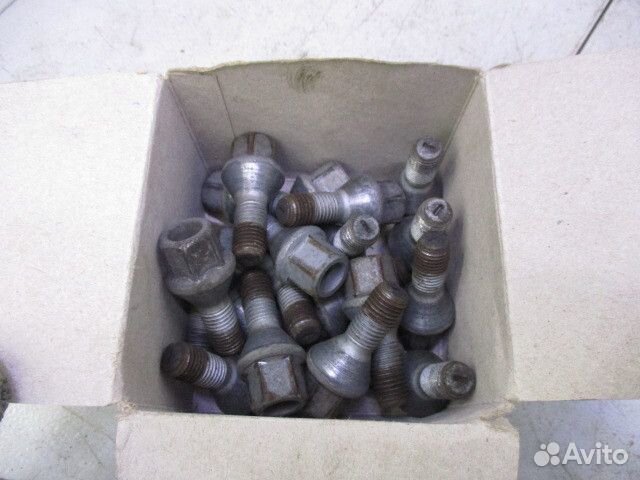 Болт колесный Renault Duster 1 HS в Челябинске, цена 2 500 руб ...